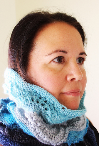Ravelry: Moonwaves Cowl pattern by Heather Leigh Cox