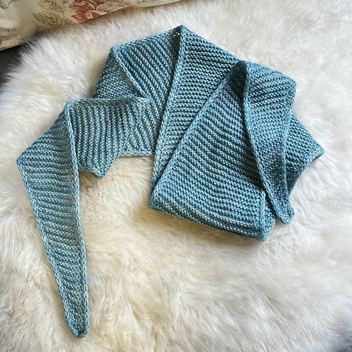 Ravelry: The Simple Thing pattern by Melina Brell