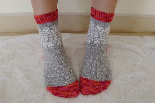 Ravelry: Astrid pattern by Sari Nordlund