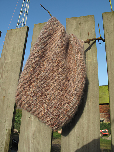 Ravelry: The long and winding row pattern by Susan Ashcroft