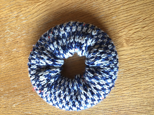 Ravelry: Scrappy Scrunchy pattern by Megan