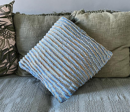 Ravelry: Typewriter Scatter Cushion pattern by Knit It®