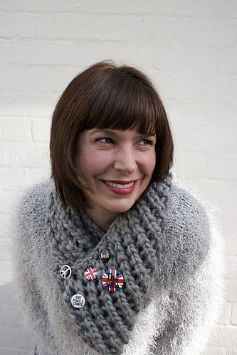 Ravelry: Quicksilver Cowl pattern by Helen Stewart