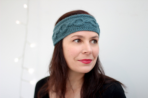 Ravelry: Fresh Tracks Headband pattern by Helen Stewart