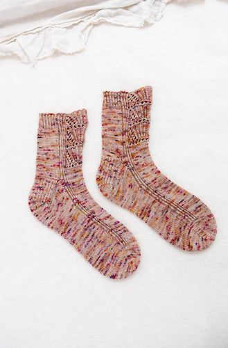 Ravelry: Mermaid Shell Socks pattern by Helen Stewart