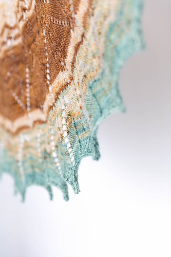 Ravelry: Twenty Four Birds Shawl pattern by Helen Stewart