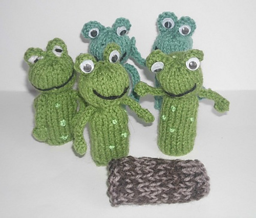 Ravelry: Frog Finger Puppet pattern by Hennie
