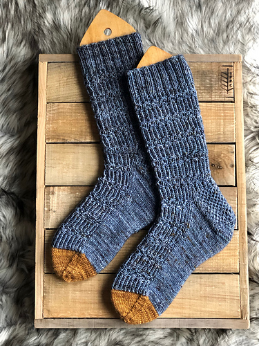 Ravelry: Crewneck Socks pattern by Nicole Flemming