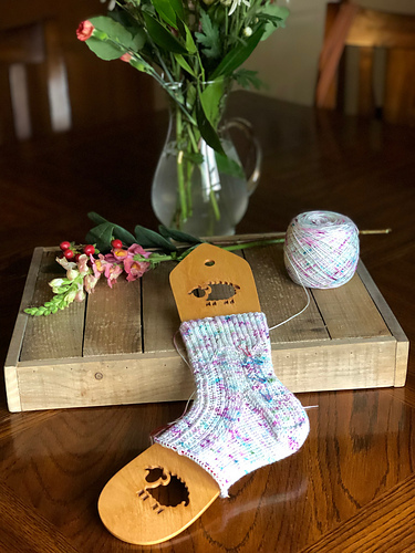 Ravelry: Portico Socks pattern by Nicole Flemming