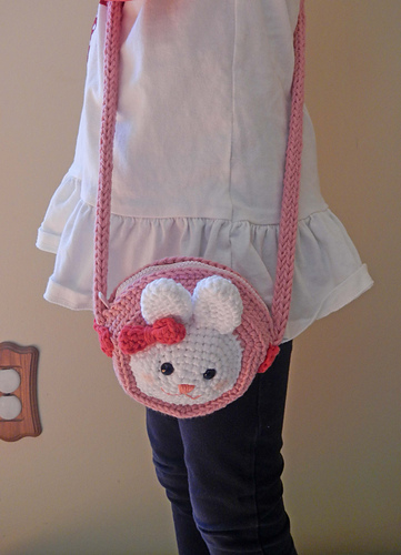Ravelry: Kawaii Amigurumi Bunny Coin Purse pattern by Ida Herter