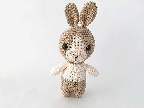 Ravelry: Amigurumi Mindy the Dutch Rabbit pattern by Ida Herter