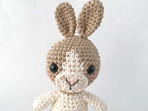 Ravelry: Amigurumi Mindy the Dutch Rabbit pattern by Ida Herter