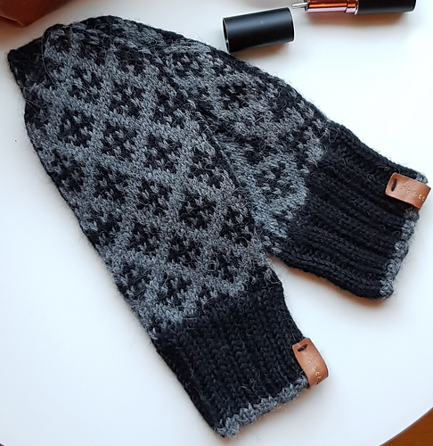 Ravelry: Malene mittens / Malenevottar pattern by Elisabeth Gigernes