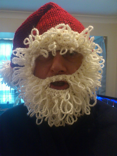 Ravelry: The Anti-Grinch pattern by Faye Kennington