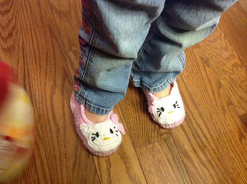 Ravelry: Hello Kitty Toddler Slippers (sizes: 4 - 9) pattern by Janet ...