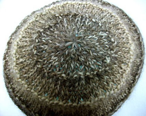 Ravelry: Lindsay Hat (worsted) pattern by Kathy Bateman