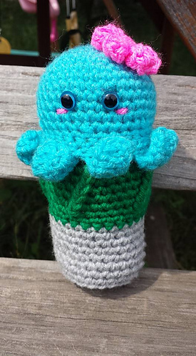 Ravelry: Cactopus pattern by Hillary Thompson