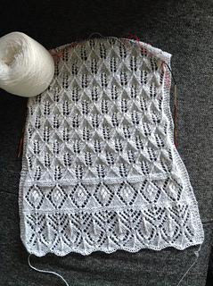 Ravelry: HilmaG's Estonian Lilac Leaf shawl