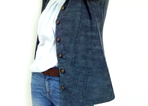 Ravelry: Slanted Pockets pattern by Hinterm Stein