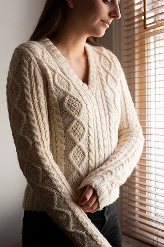 Ravelry: Hayley Sweater pattern by Iris H