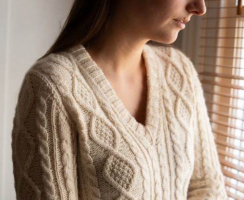 Ravelry: Hayley Sweater pattern by Iris H