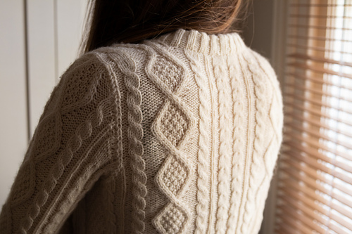 Ravelry: Hayley Sweater pattern by Iris H