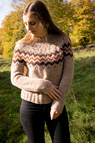 Ravelry: Bonfire Sweater pattern by Iris H