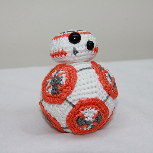 Ravelry: BB8 from Star Wars pattern by Ilona Leenders