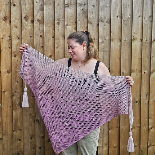 Ravelry: Pastello Rosa Shawl pattern by Mary Etheridge