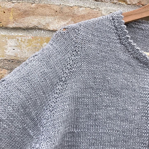 Ravelry: Tulip Cardigan pattern by Jie