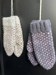 Ravelry: Heart Mittens pattern by Holmsaa