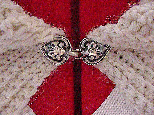 Ravelry: Retro Capelet pattern by Mike Horwath