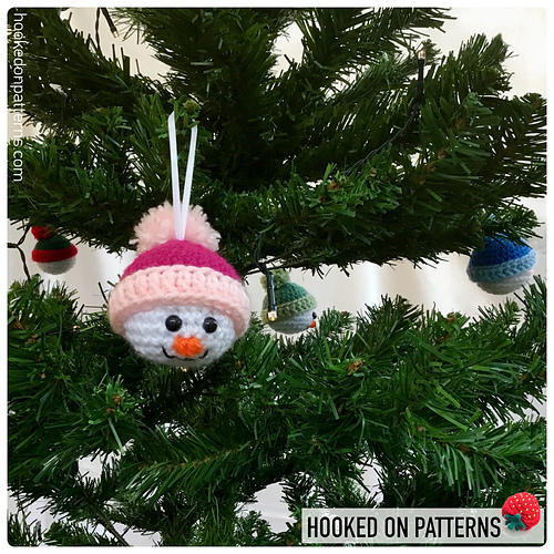 Ravelry: Snowman Baubles pattern by Ling Ryan