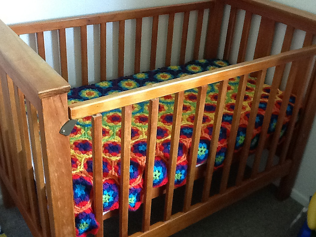 Ravelry: HookedOnRainbows' Rainbow Hexagon Cot Blanket