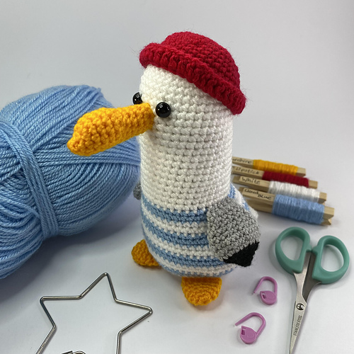 Ravelry: Gus the Hipster Seagull pattern by Candy Downs