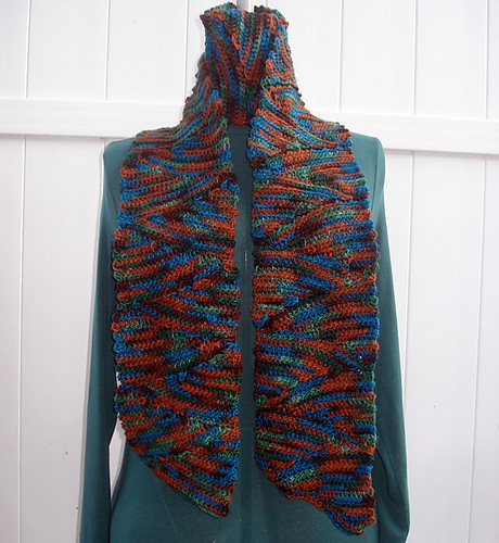 Ravelry: How Deep Is The Ocean Scarf pattern by Hooker Leo