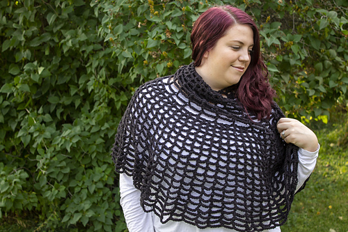 Ravelry: Spider Web Shawl pattern by Katie Hansen