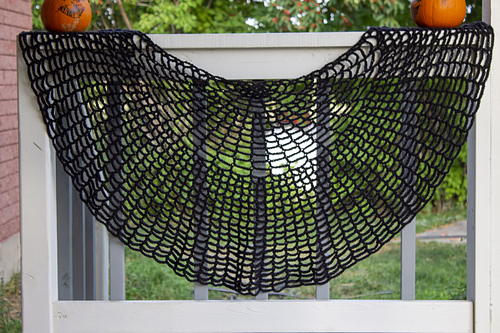 Ravelry: Spider Web Shawl pattern by Katie Hansen