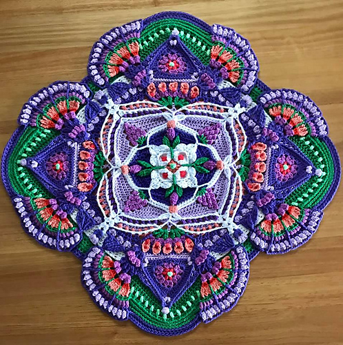 Ravelry: Chrysalis Throw pattern by The Floral Hook