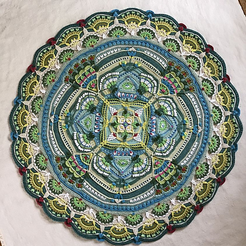 Ravelry: Chrysalis Throw pattern by The Floral Hook
