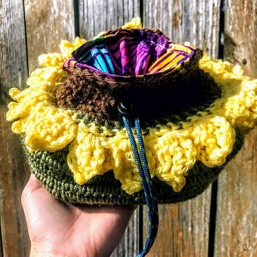 Ravelry: Sunflower Chalk Bucket pattern by Ellie from Hook Yarn Carabiner
