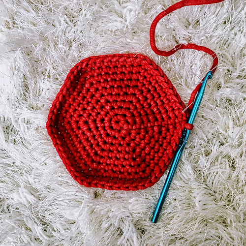 Ravelry: Octavia Octopus Chalk Bag pattern by Ellie from Hook Yarn ...