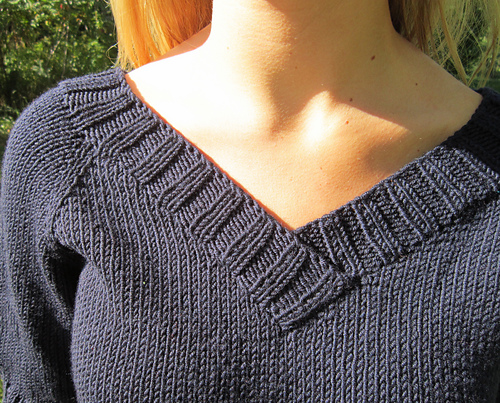 Ravelry: Your Best Side V-Neck (A Reversible Raglan) pattern by Hope ...