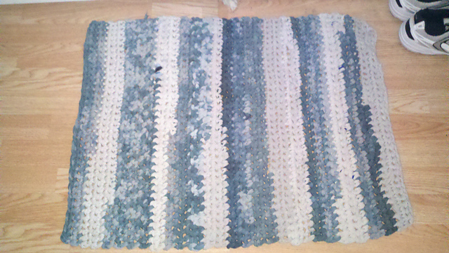 Ravelry: Recycled T-Shirt Rug pattern by Gwen Farewell