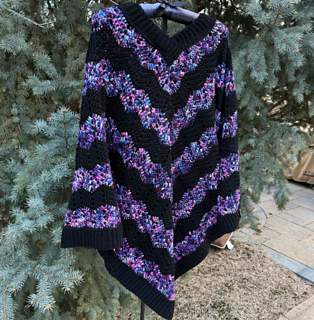 Ravelry: Howlween Poncho pattern by Huskyberry