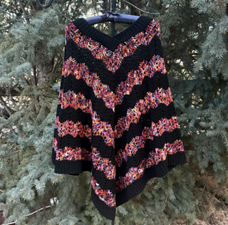 Ravelry: Howlween Poncho pattern by Huskyberry