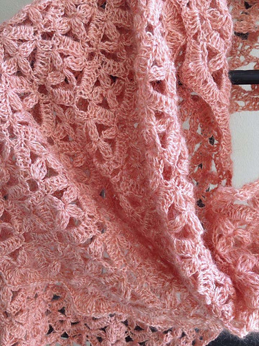 Ravelry: Silk Shawl pattern by Iin Wibisono