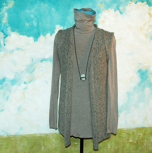Ravelry: Suki pattern by Jamie Thomas