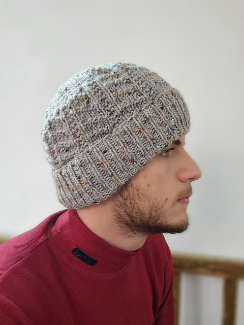 Ravelry: Climb Cliff hat pattern by Iman Dannan