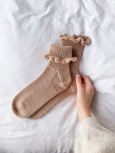 Ravelry: Lucille pattern by Marie-Pier Lessard